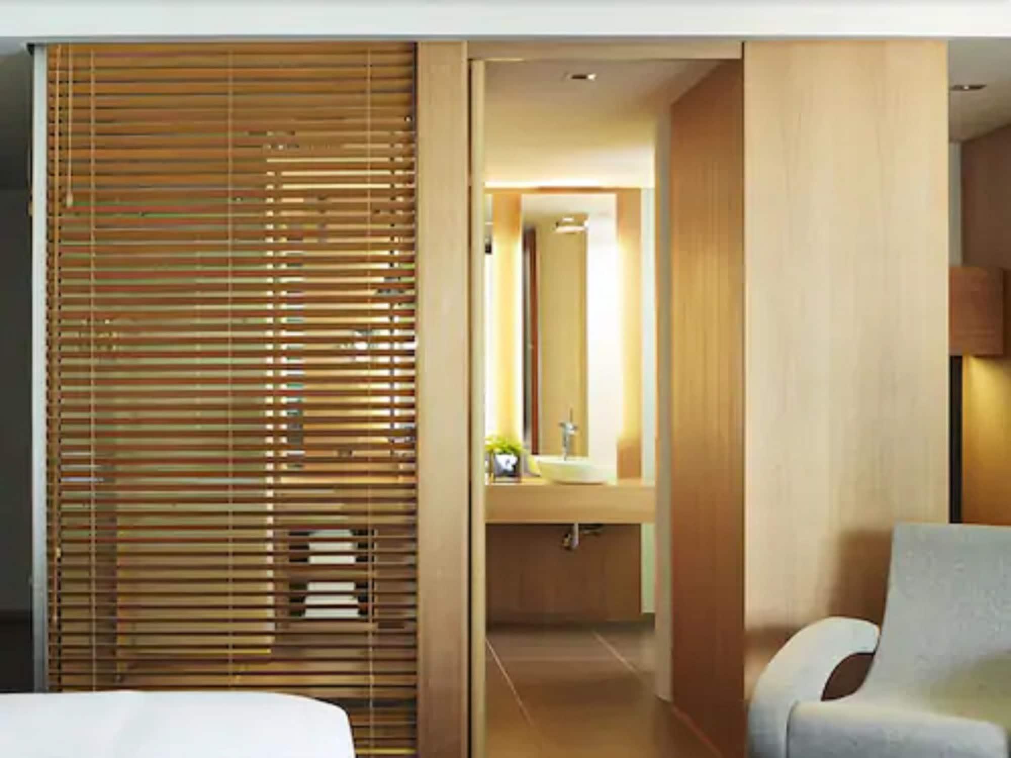 LE GERMAIN HOTEL MAPLE LEAF SQUARE TORONTO - BOOK 4-STAR ACCOMMODATION ...